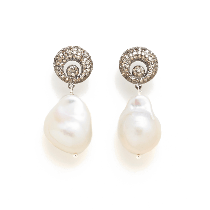 Lisa Mackey | Handmade Jewelry, Belts, Handbags & Homewear | RI